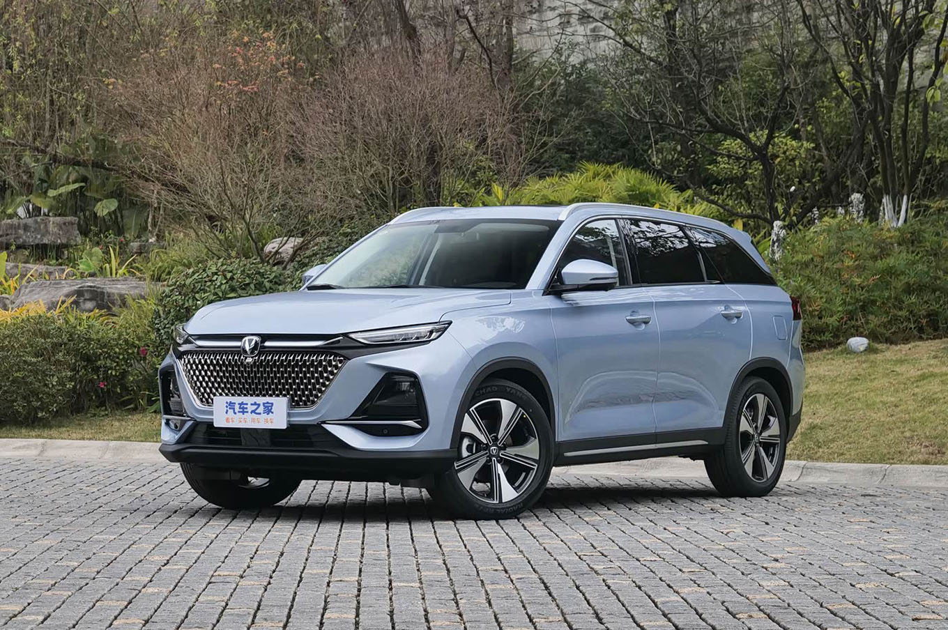 Новый Changan CS75 Pro для России: характеристики, опции, конкуренты