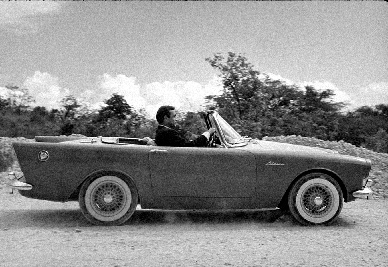 Автомобили агента 007, от Bentley и Aston Martin до американского ...